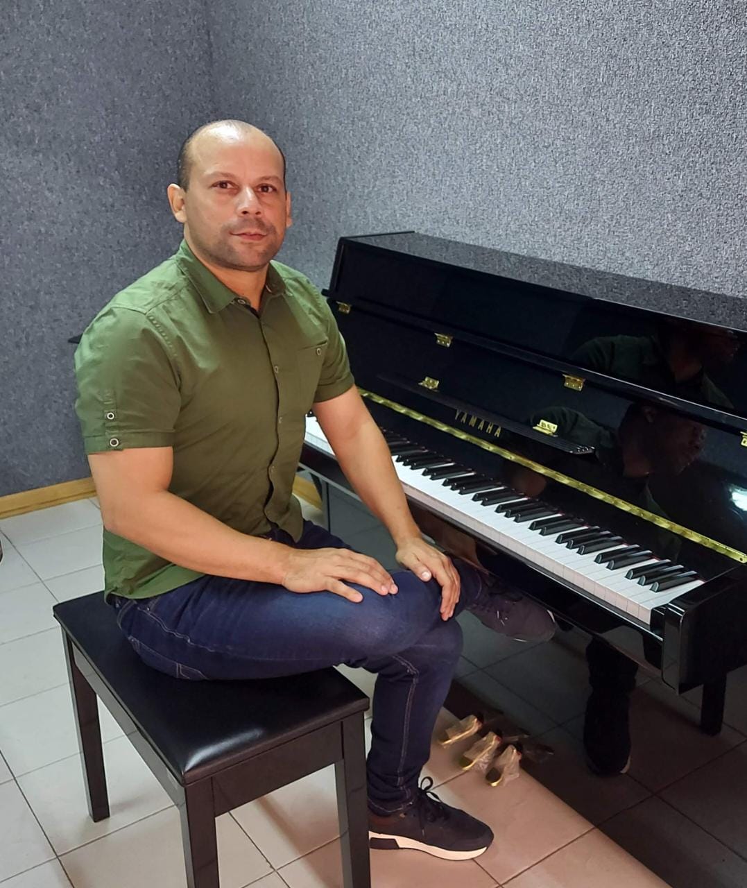 Licenciatura en Educacion Artistica y Cultural - Universidad de ...